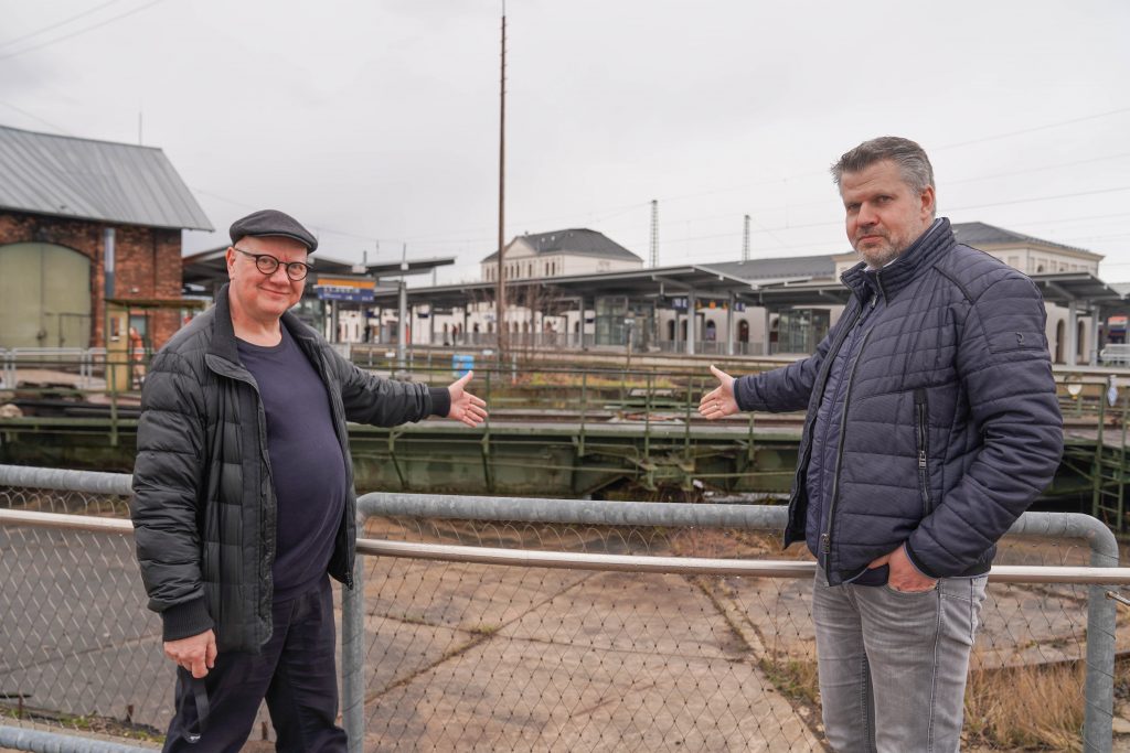 Für rund 3 Millionen Euro: Lokschuppen-Drehscheibe wird zum Hubschrauber-Landeplatz - das beste ...